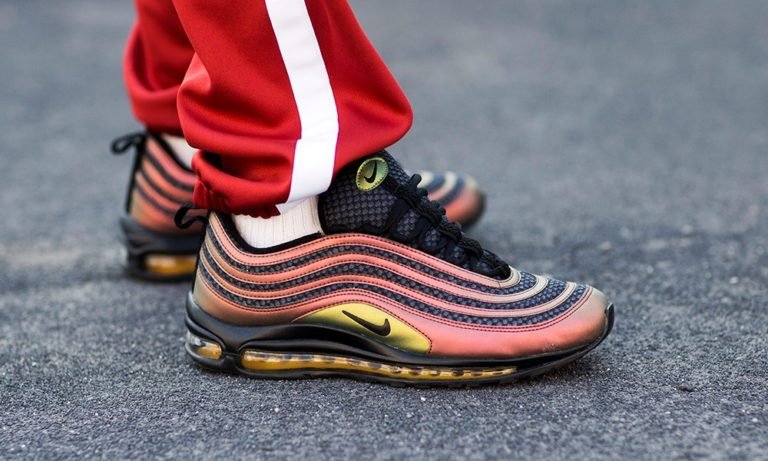 Mini Swoosh : Comment et pourquoi Nike a rétréci son logo